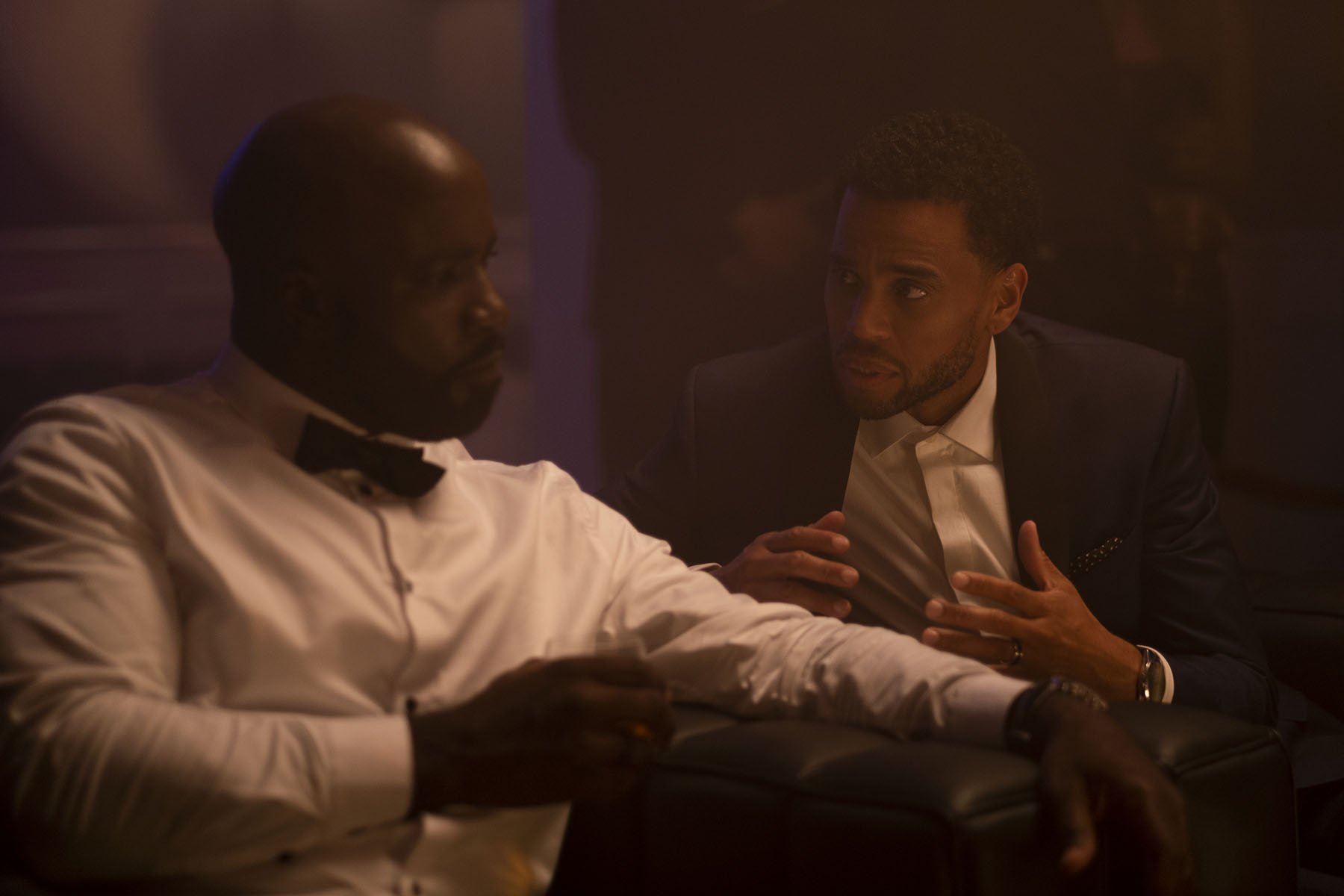 Fatale Film Review: Hilary Swank Steals the Show - Loud And Clear Reviews