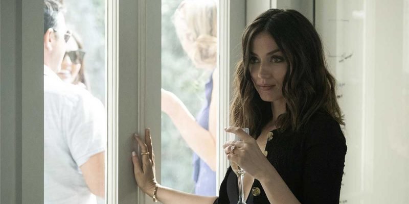 Deep Water Review: Uninspired Erotic Thriller - Loud And Clear Reviews