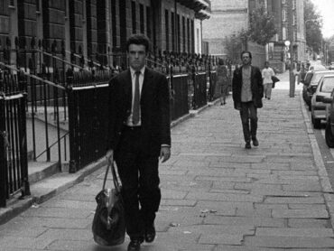 Following (1998): Film Review - Loud And Clear Reviews